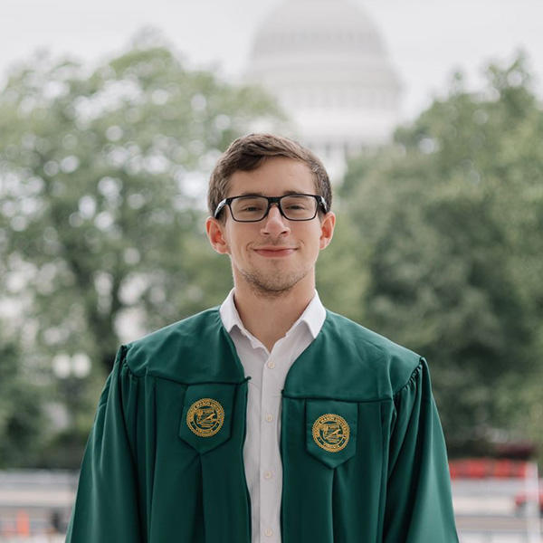 A Mason legacy pursues passion for journalism | George Mason University ...